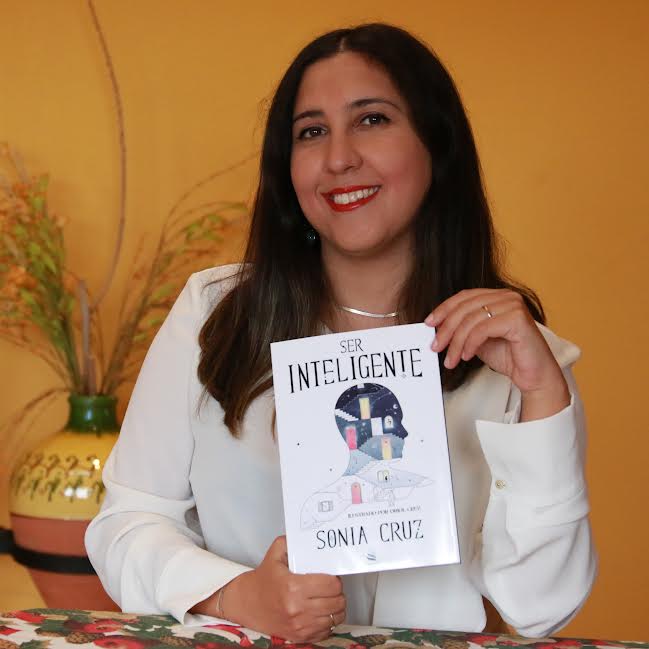 Sonia Cruz: "Ser escritor es mucho más que escribir" - Culturamas