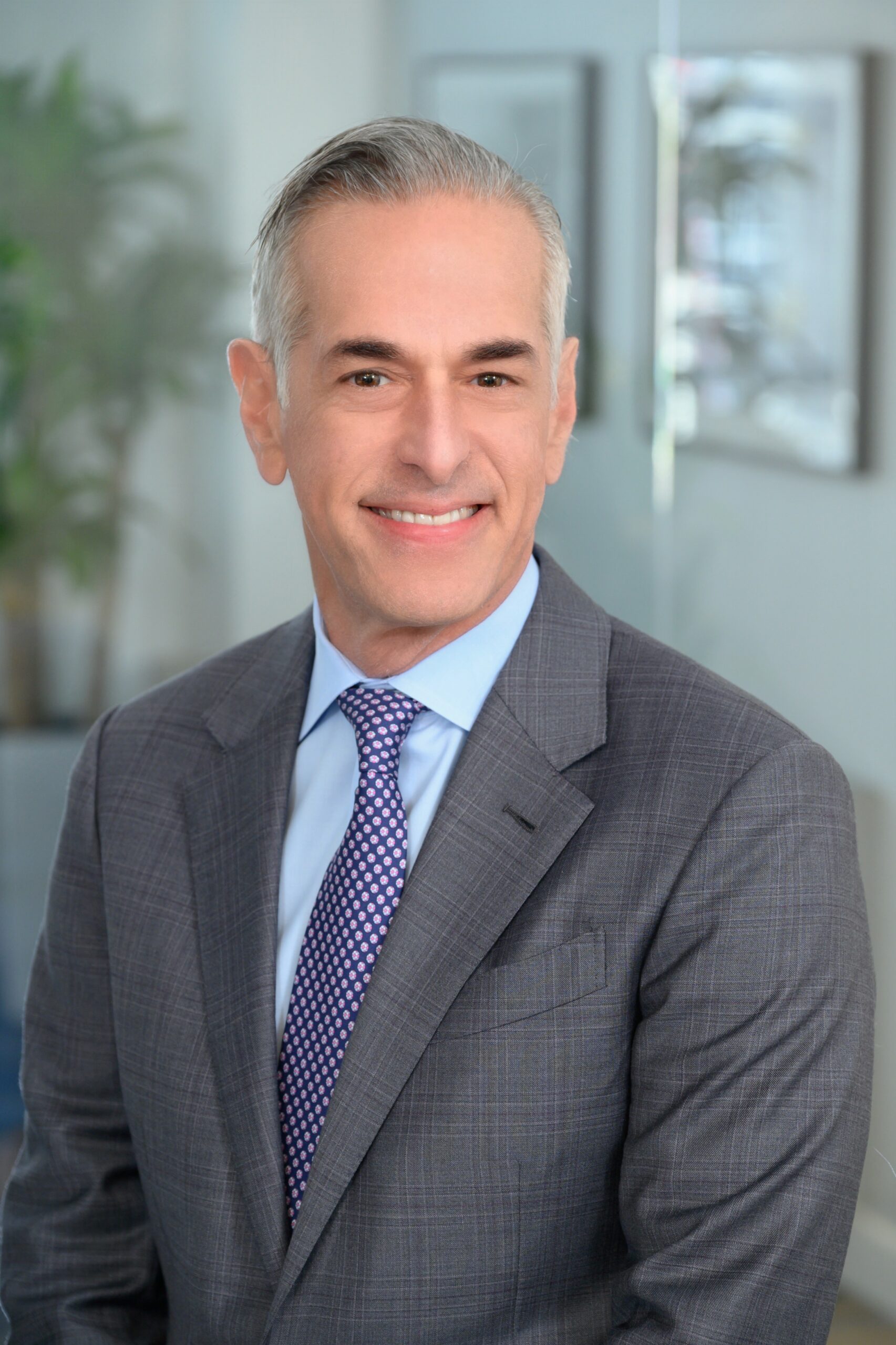 Alan Sokol: "Los medios deben ser específicos, culturalmente relevantes ...